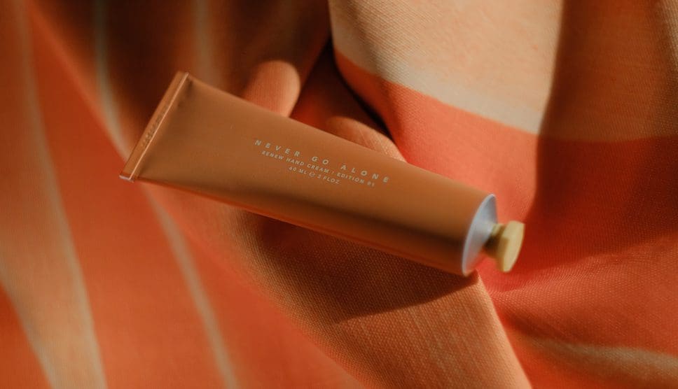 Never-Go-Alone-hand-cream - Enki Magazine